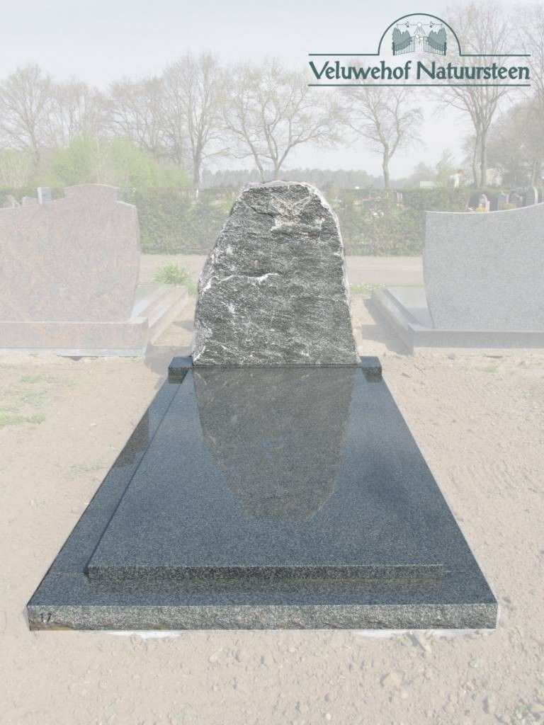 Ruwe grafstenen? Elke ruwe steen een uniek grafmonument, ontworpen door ...